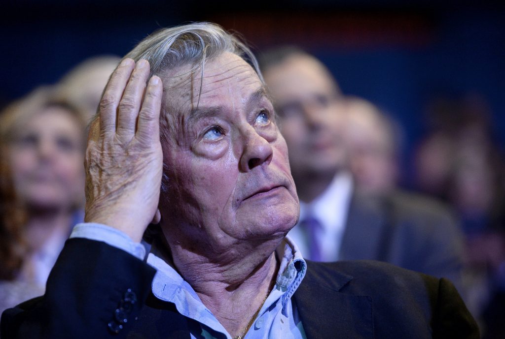 Alain DELON : "La vie ne m'apporte plus grand chose. J'ai tout connu ...