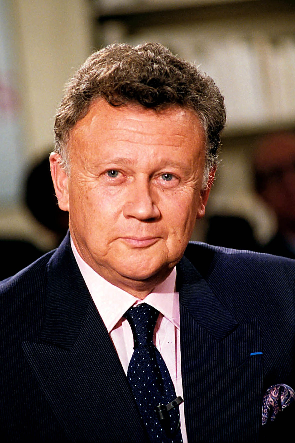 Philippe Bouvard Retrace Sa Vie Dans Don Bouvardo ! - Melody TV