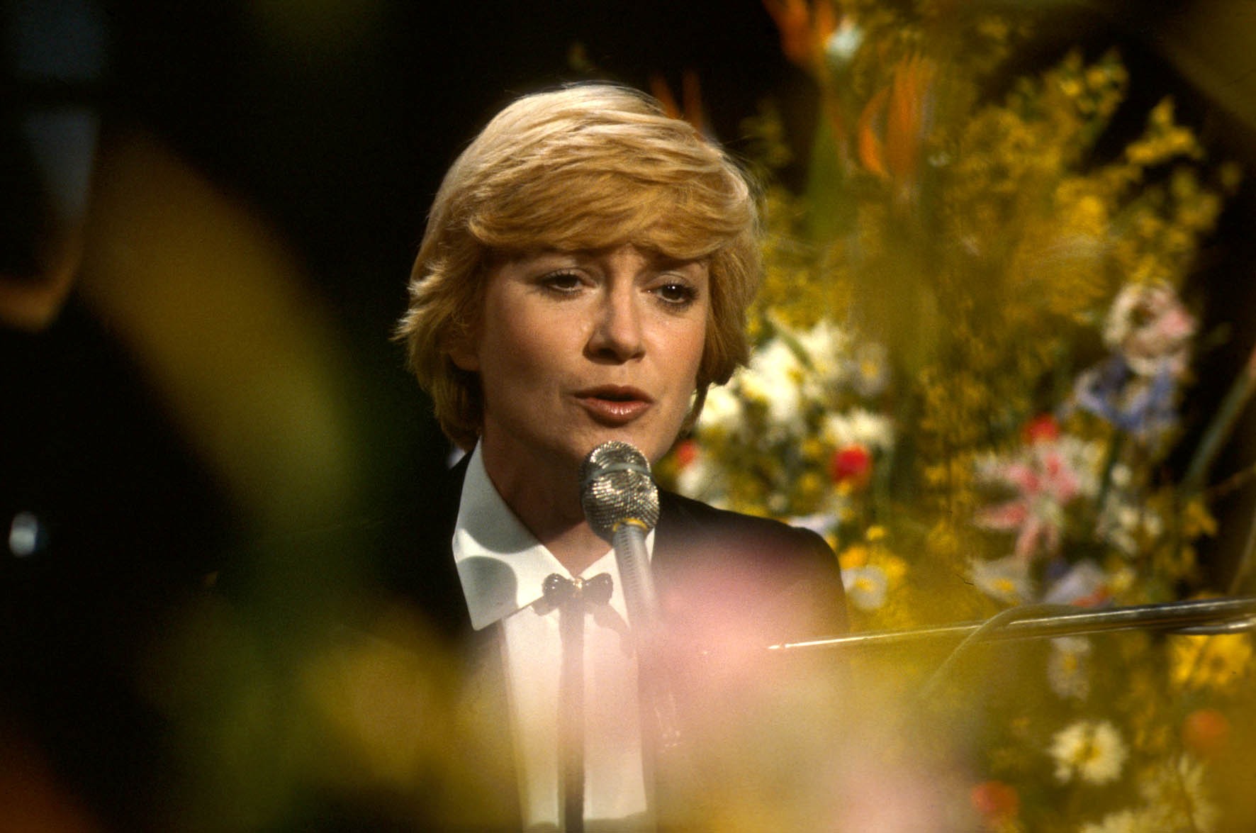 Joyeux anniversaire à Alice DONA ! - Melody TV