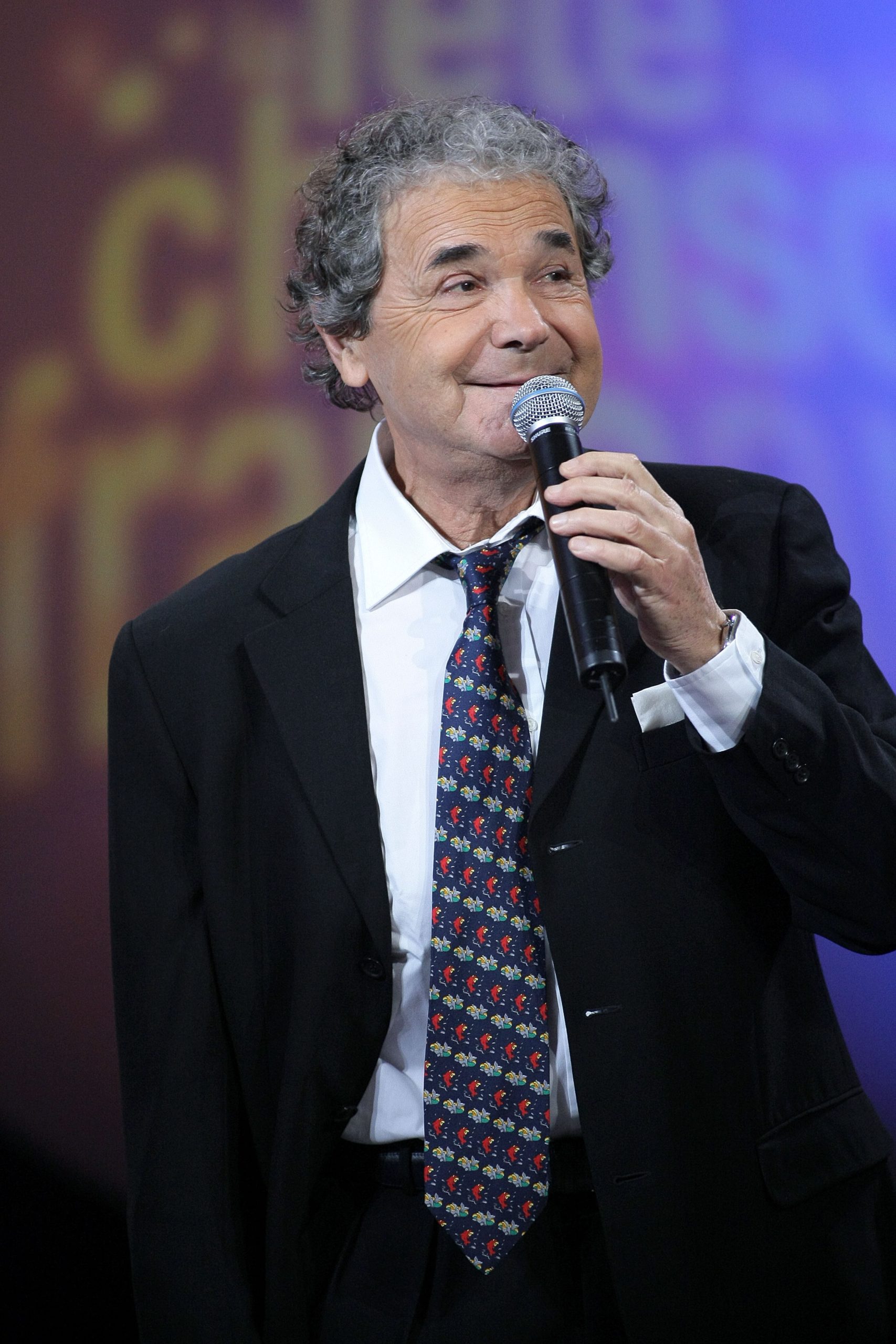 Pierre Perret - La Cage aux oiseaux - Un message caché ? - Melody TV