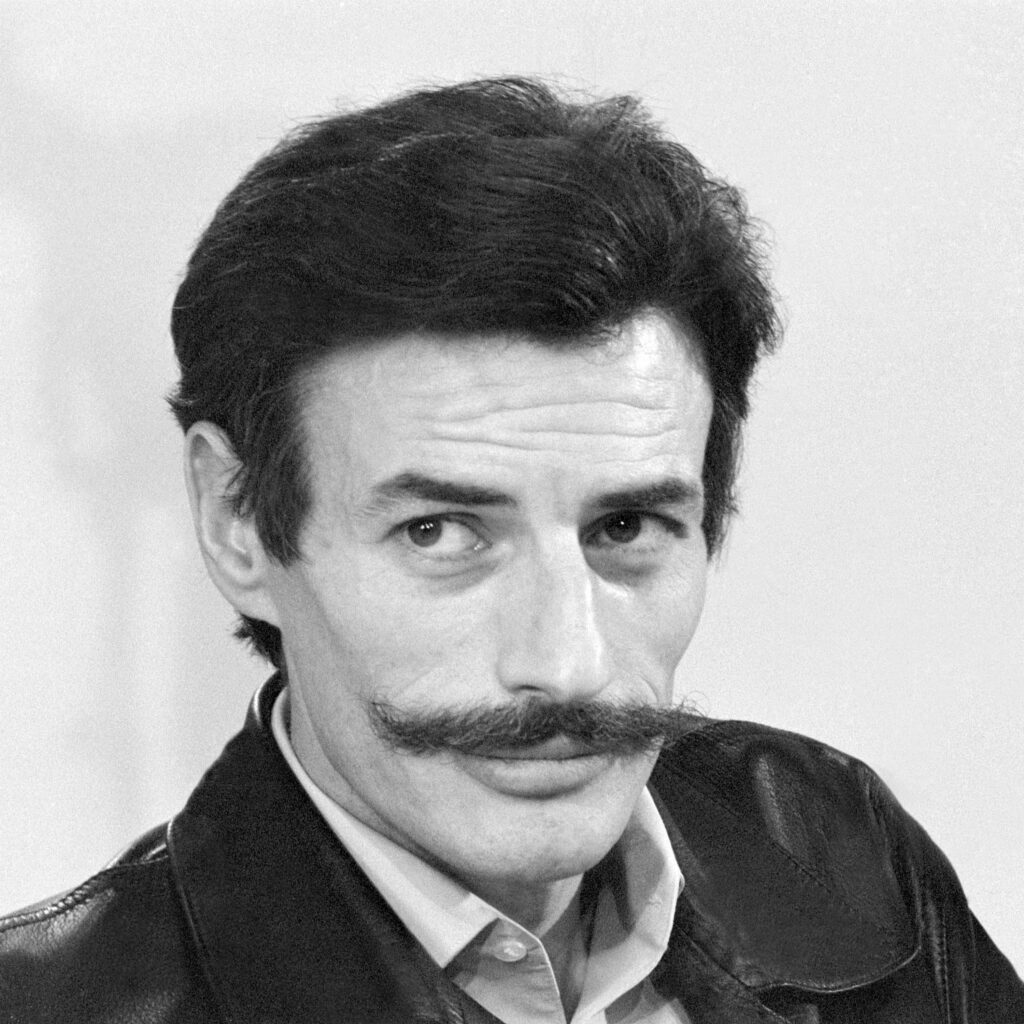 10 Choses à Savoir sur Jean Ferrat - Melody TV